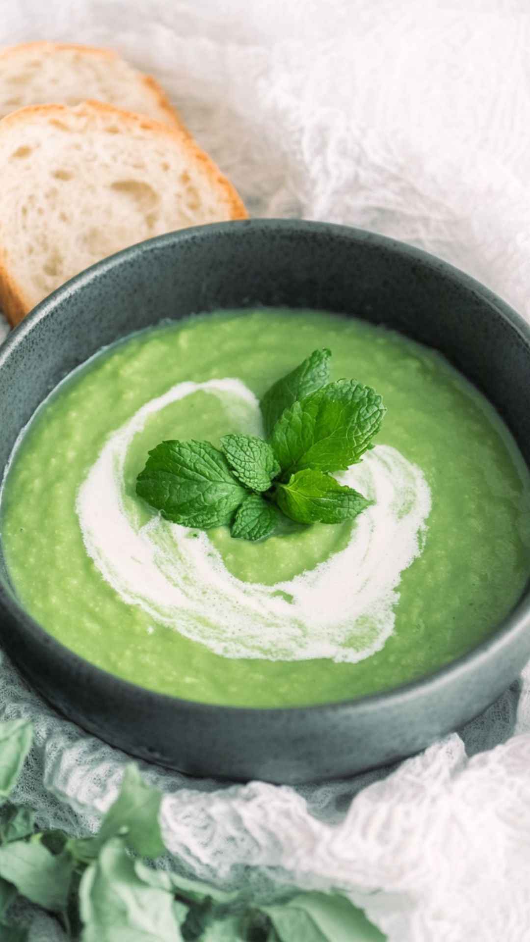 Pea And Mint Soup In A Soup Maker - Tasty In Ten